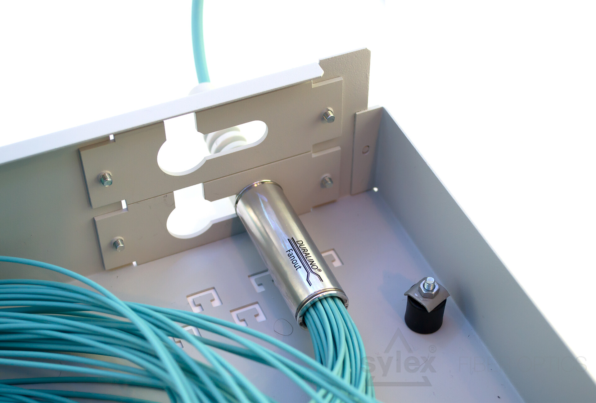 Empty 2U patch panel with LC front panel - Sylex