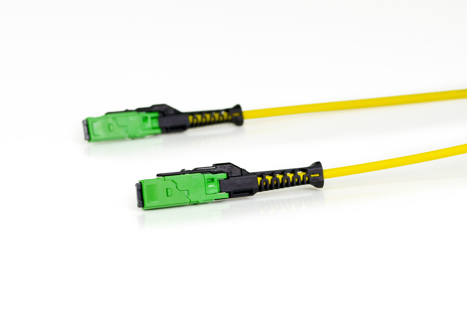 SYLEX offers assemblies with the new MMC connector from US Conec - Sylex